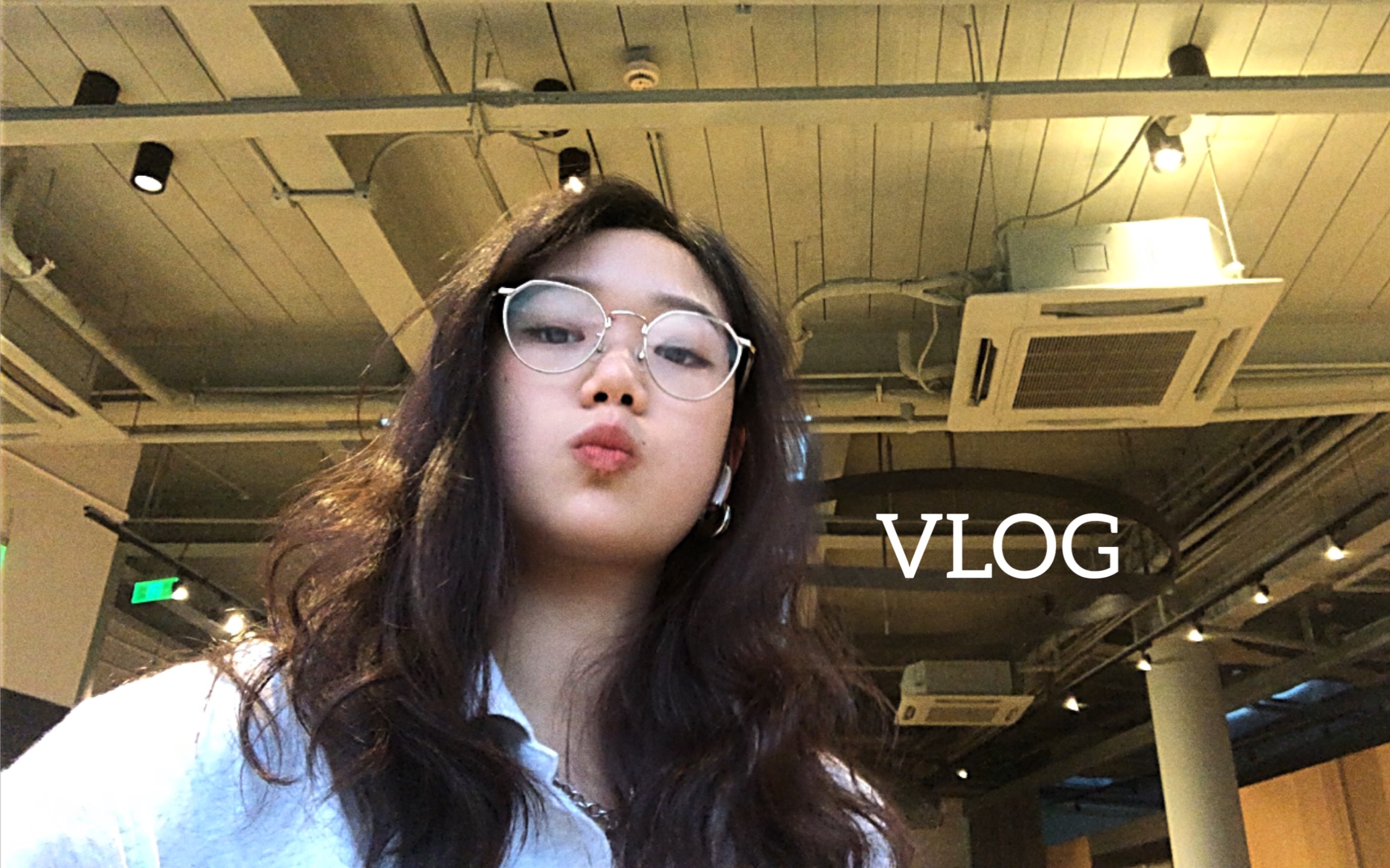 VLOG 俺今天依旧非常充实的活着:))-jenn_xuu-jenn_xuu-哔哩哔哩视频