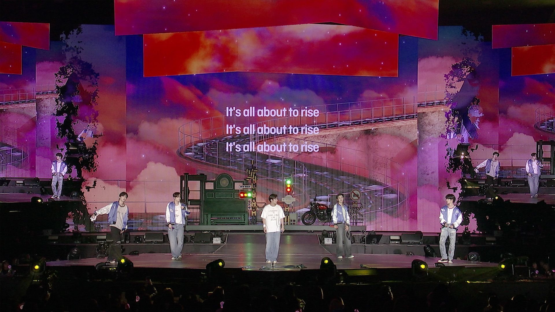 【TXT记录库】241117 人歌 OVER THE MOON + FORTY ONE WINKS舞台+直拍-TXT记录库-现场舞台-哔哩哔哩视频