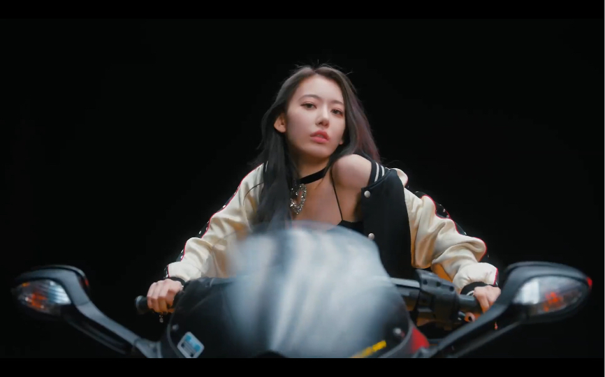 【LESSERAFIM】新女团LESSERAFIM出道曲《Fearless》MV公开_哔哩哔哩_bilibili