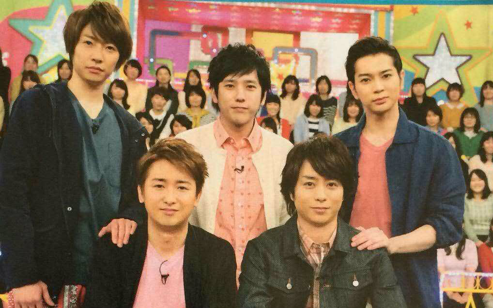 【Arashi】【岚】历年演唱会各类型精彩片段安利_哔哩哔哩 (゜-゜)つロ 干杯~-bilibili