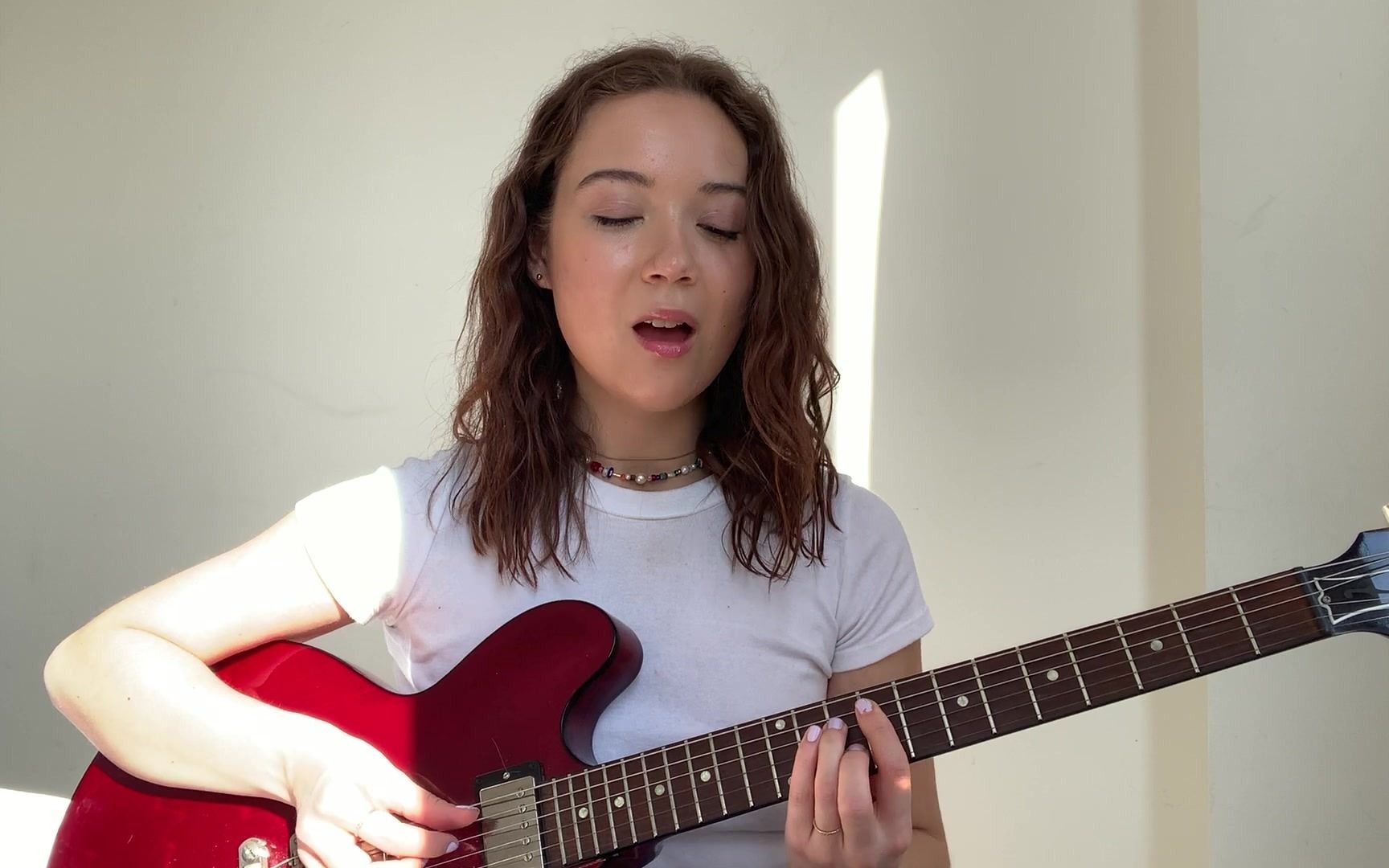 Best Friend - Laufey (Acoustic)_哔哩哔哩_bilibili