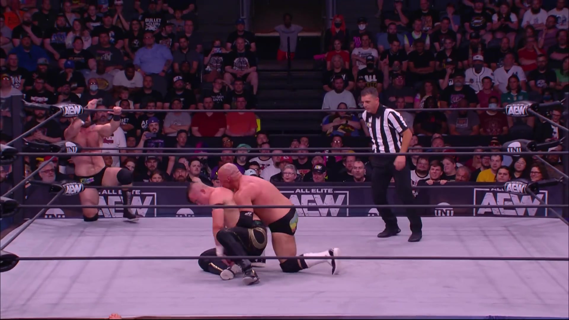 22年6月10日，Ospreay&United Empire穿越禁地之门的旅程将遇到障碍| AEW Rampage_哔哩哔哩_bilibili