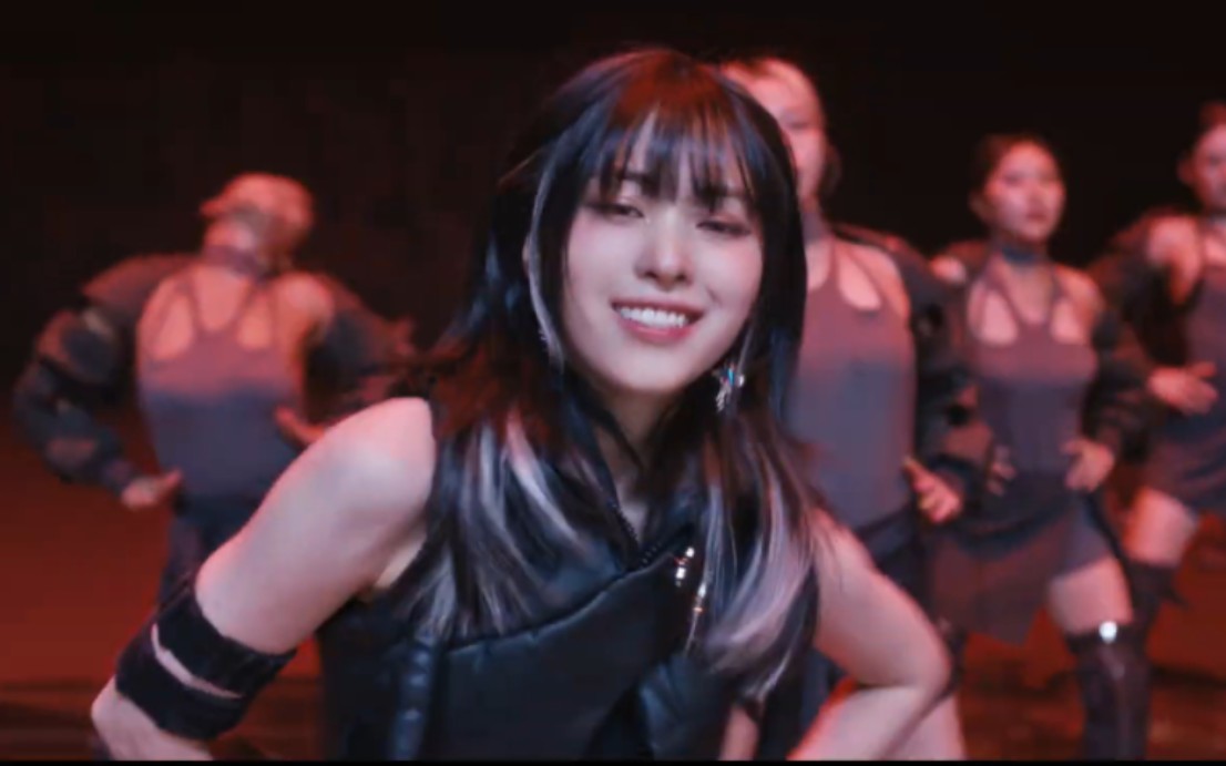 ITZY回归先行曲BORN TO BE MV公开-鲨也sameya-kpop-哔哩哔哩视频