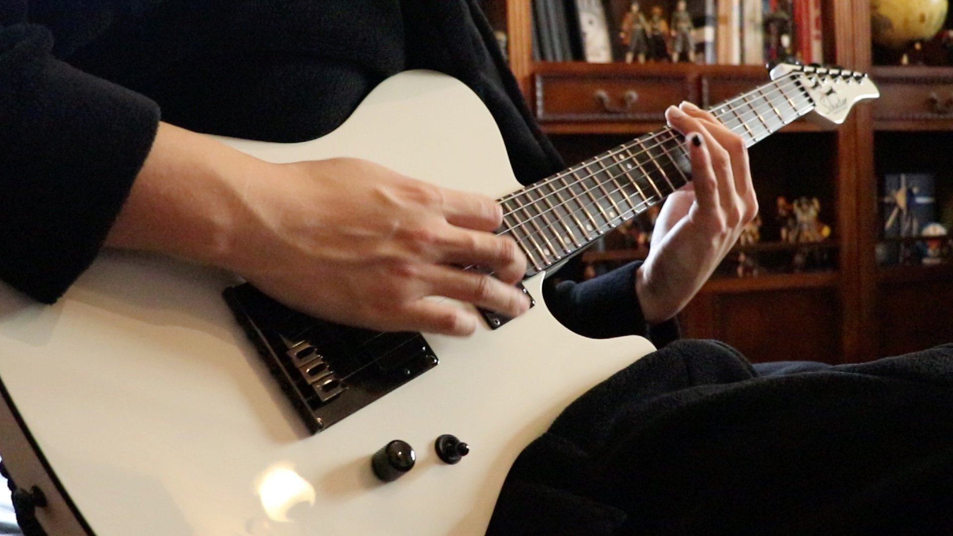 schecter hm pt 含泪出：6800！ 闲鱼搜索用户：气质当先 了解详情 上帝羔羊512_哔哩哔哩_bilibili