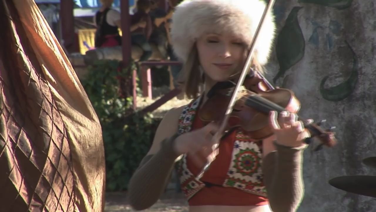 最后的莫西干人 The kiss——Jenny O'Connor and Circa Paleo_哔哩哔哩_bilibili