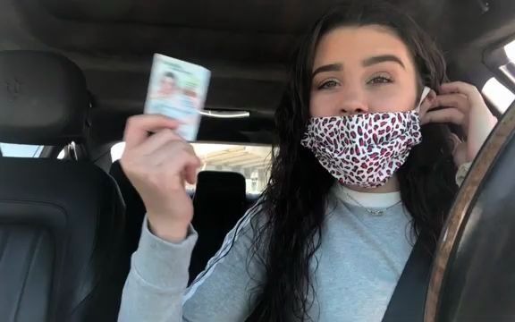 美国新生代女星 火箭凯丽（Kylie Rocket）在接受核酸检测后自拍视频_哔哩哔哩_bilibili