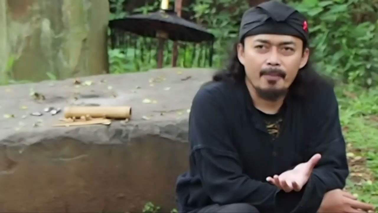 【印尼语生肉】Jasad主唱Man谈巽他的传统音乐与文化_哔哩哔哩_bilibili