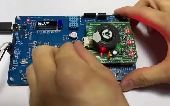 CW32_IOT无刷电机（选配） 优易特 - 视频下载 Video Downloader