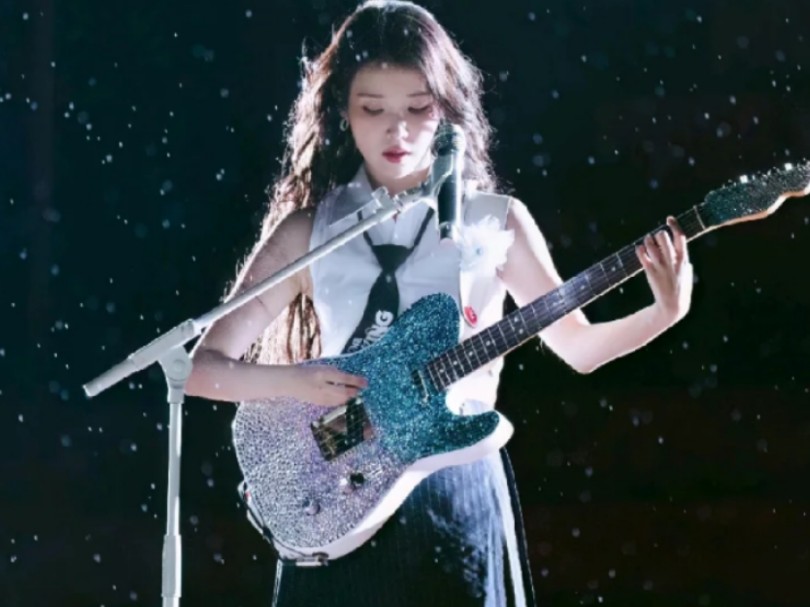 IU新曲Bye Summer演唱会高清舞台-uuyy歪歪-歌歌好听好听~-哔哩哔哩视频