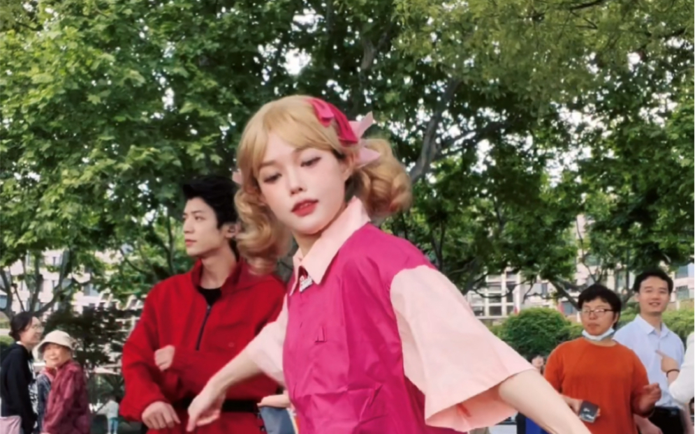 两 个 假 人 在 西 湖 干 嘛-Barbin-ili芭比-Barbin-ili芭比-哔哩哔哩视频