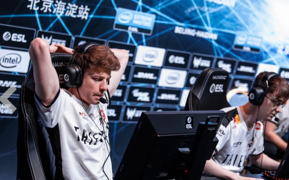 『整体』JKS和他的队友们四排Mirage_哔哩哔哩_bilibili