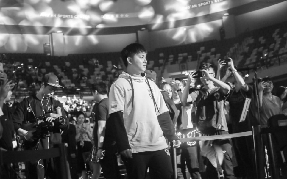 QGhappy.FLY（飞牛） 无敌花木兰暴力上分 190617_哔哩哔哩_bilibili