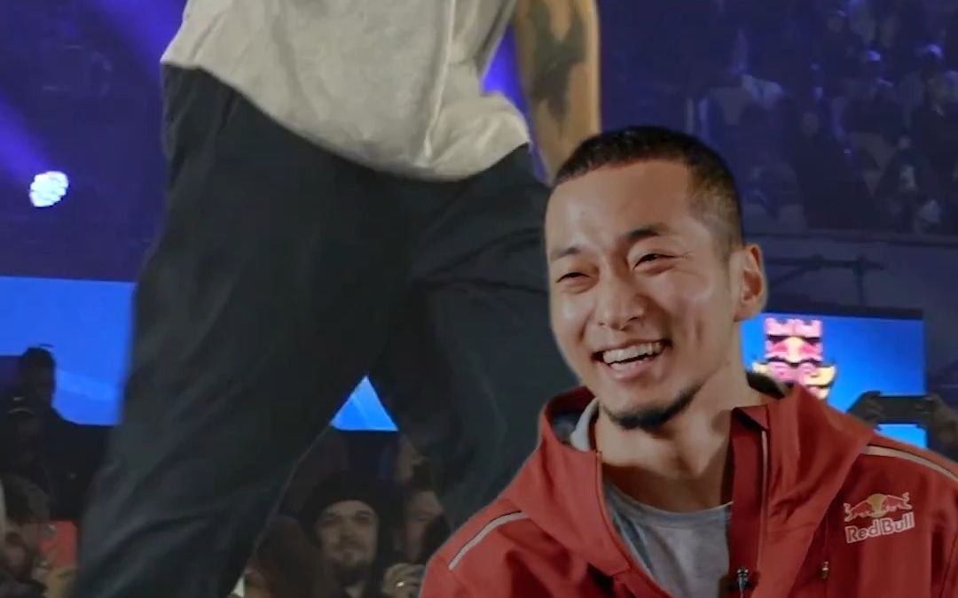 HONG10看到自己夺冠笑的合不拢嘴了！ - 视频下载 Video Downloader