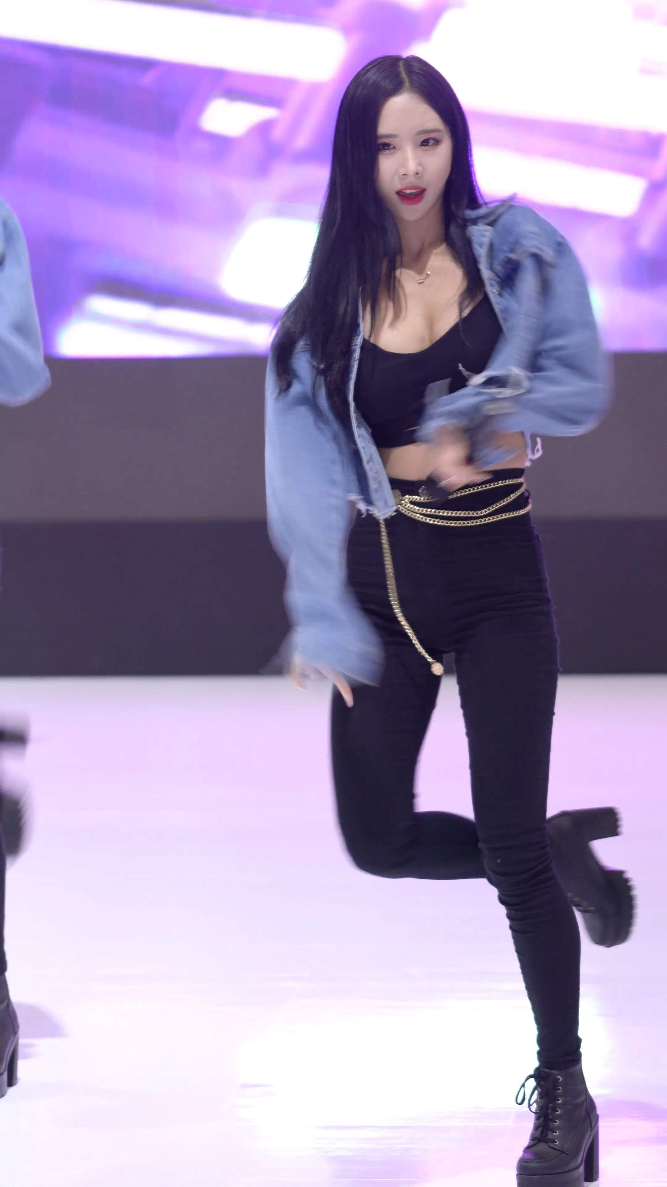 4k190331 # Pocket Girls HaBin AOA @ snk _FANCAM_哔哩哔哩 (゜-゜)つロ 干杯~-bilibili