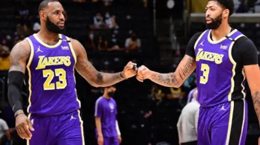 《NBA巅峰对决》第六期:生涯模式最高画质试玩_哔哩哔哩bilibili