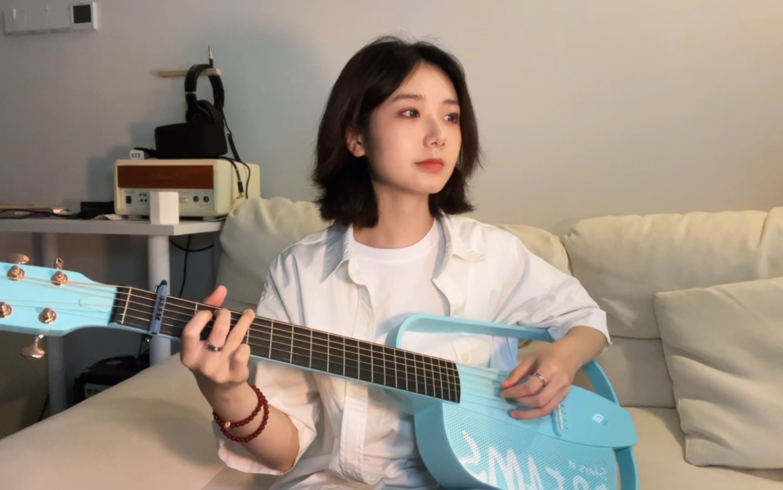 “爱人不是喜欢也不是寻欢作乐的伴”｜短叹-房东的猫｜吉他弹唱cover-Yige一格-Yige一格-哔哩哔哩视频