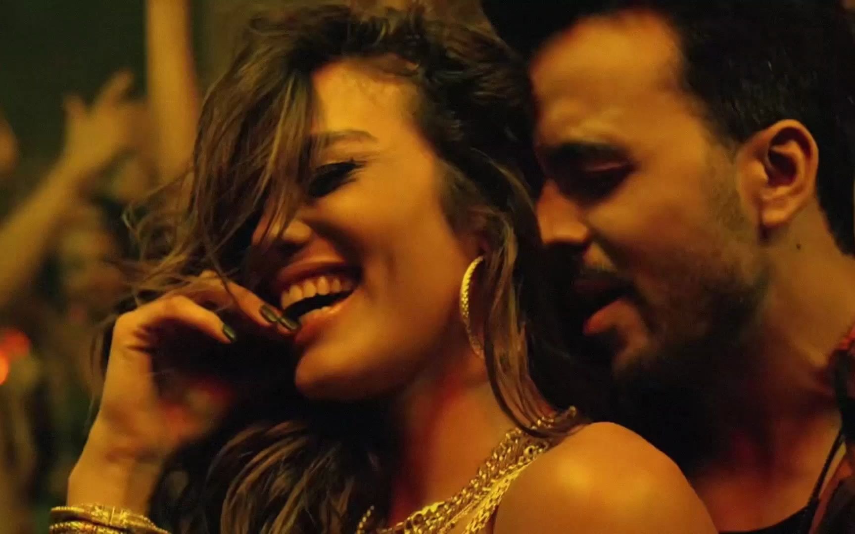 youtobe上76亿播放量的despacito的MV_哔哩哔哩_bilibili