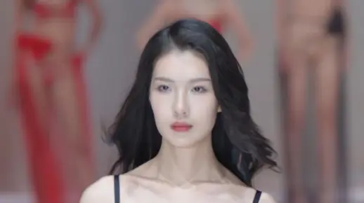 2024深圳SIUF皇室立美力貴族性感 内衣秀_哔哩哔哩_bilibili