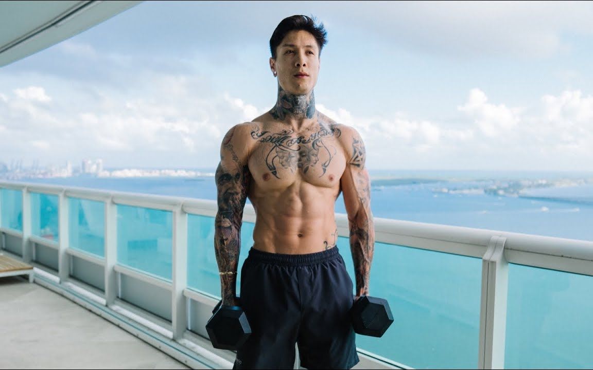 【Thenx】如何打造终极体格（练肩！）_哔哩哔哩_bilibili