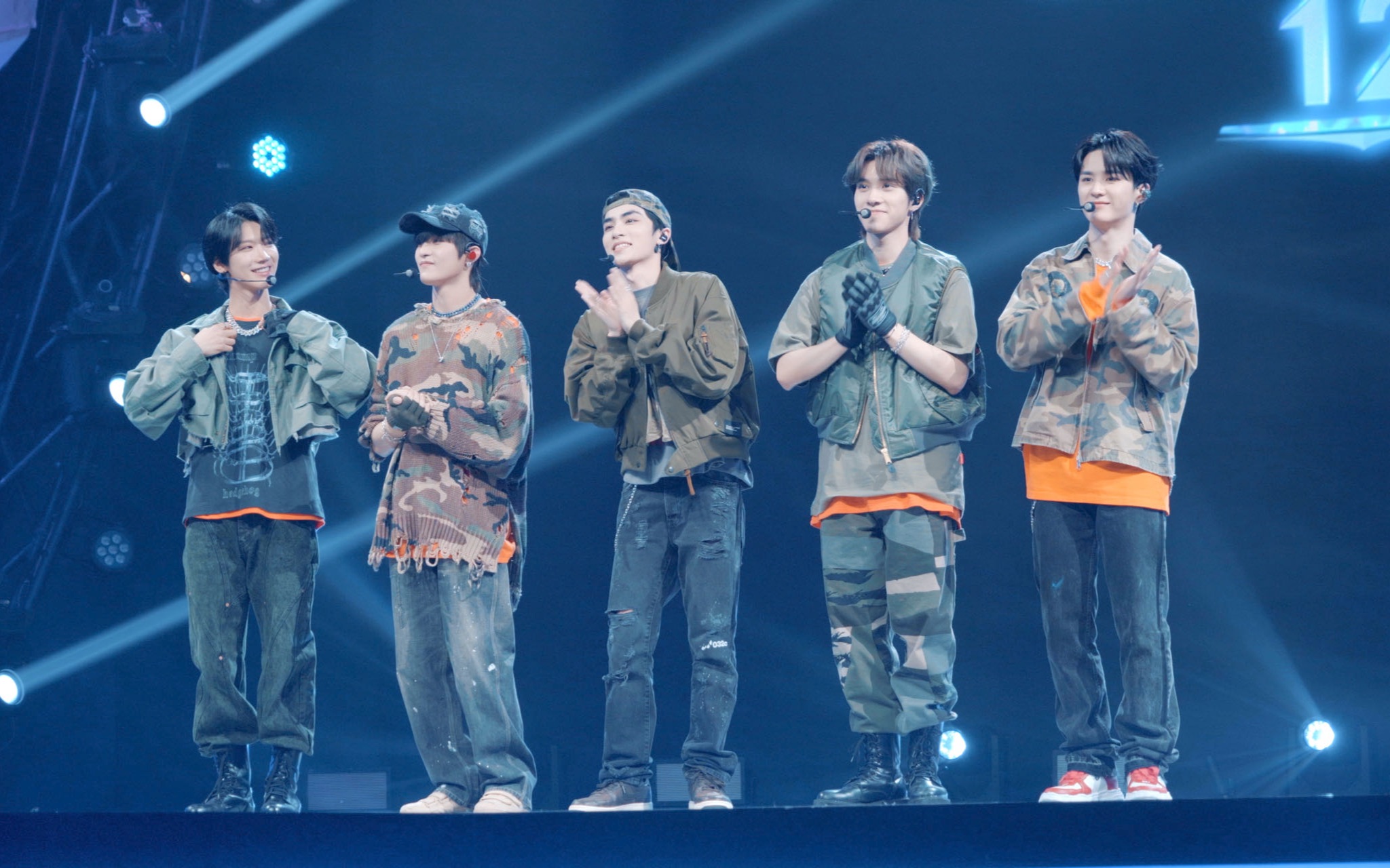 [威神V/WayV] 我们是一家人🥰 | | T-POP Stage & Mask Singer 12 拍摄花絮-WayV_official ...