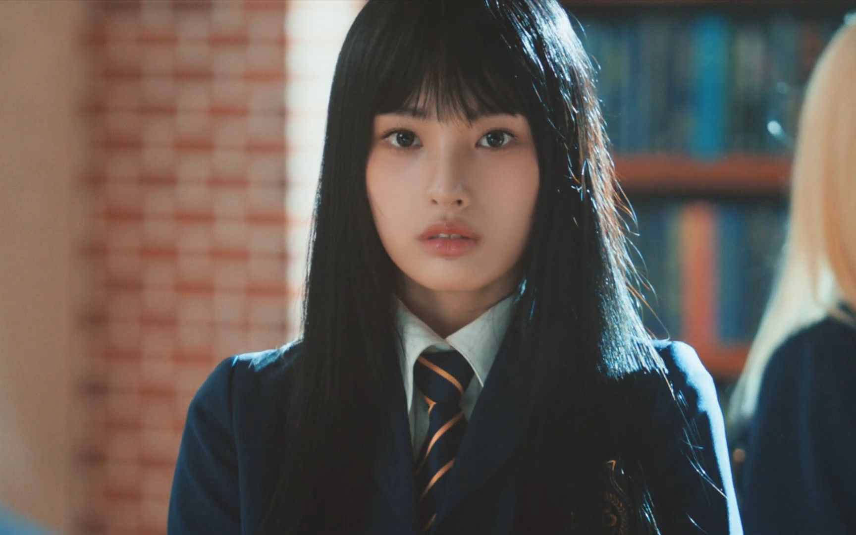 JINI Solo出道曲C'mon MV预告2公开-pcyxjy-pcyxjy-哔哩哔哩视频