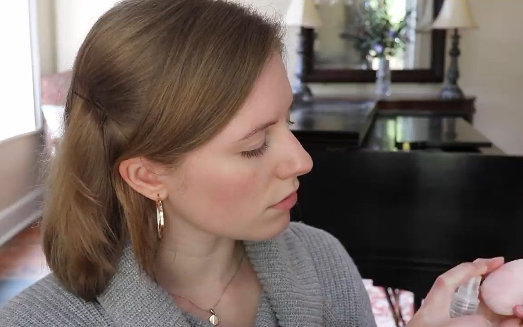 【Ozley】口腔音与物件摩擦音~化妆服务情景触发~_哔哩哔哩_bilibili