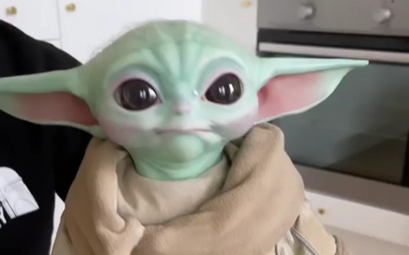 Simon Kass的Sideshow等比例格鲁古开箱_哔哩哔哩_bilibili