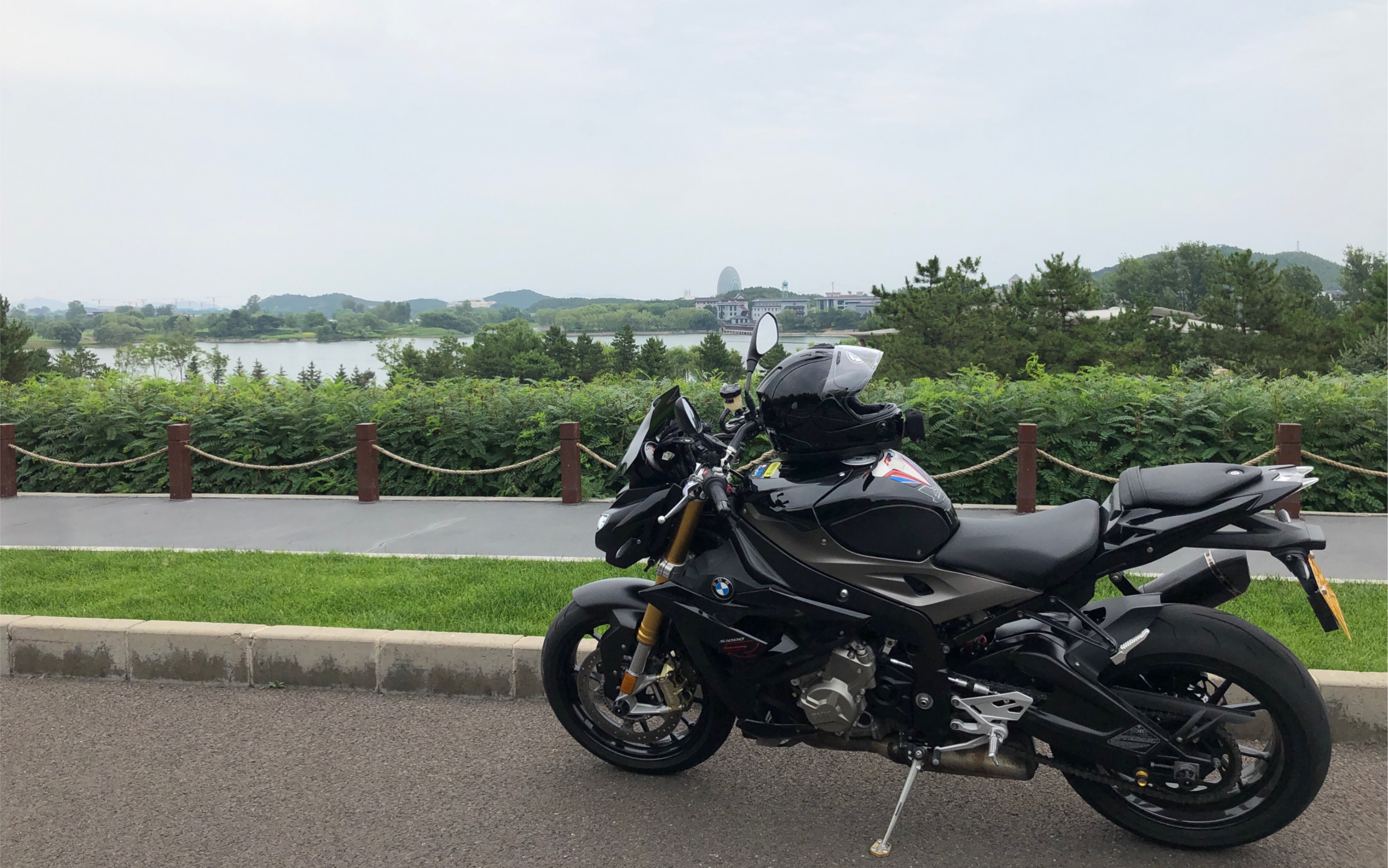 【骑行Vlog#1】S1000R日常跑街_哔哩哔哩_bilibili