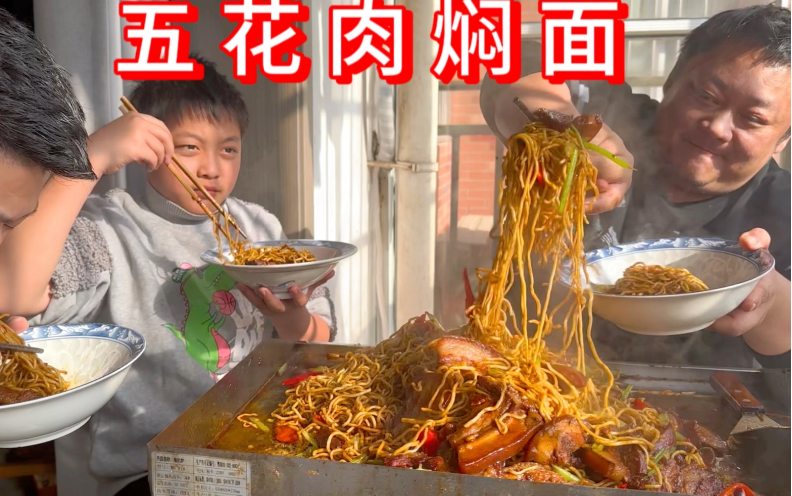 【天赐的声音】胡海泉 房东的猫《路过人间》-墨墨兜-默认收藏夹-哔哩哔哩视频