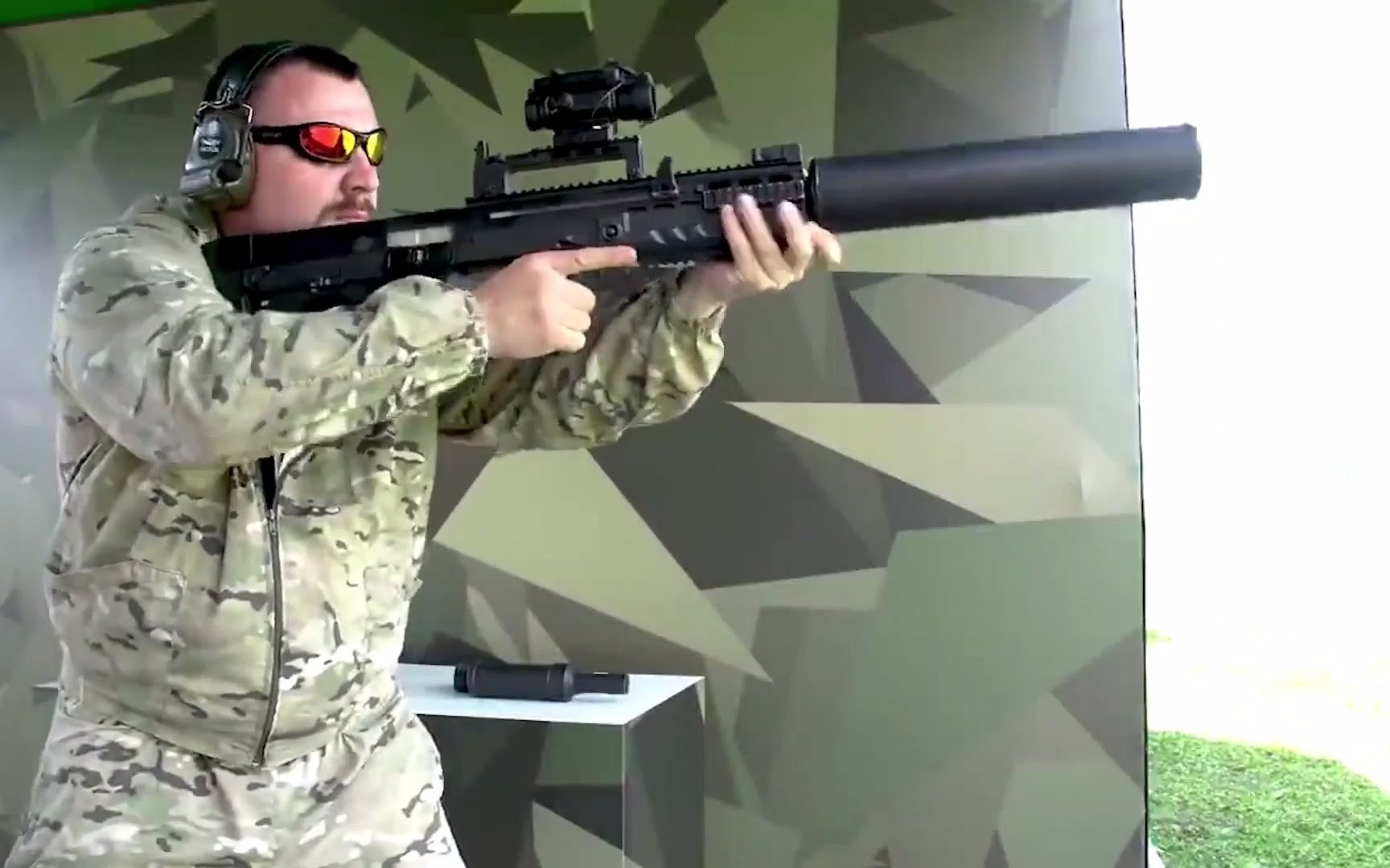 ASh-12.7自动突击步枪，毛子就喜欢劲大的_哔哩哔哩_bilibili