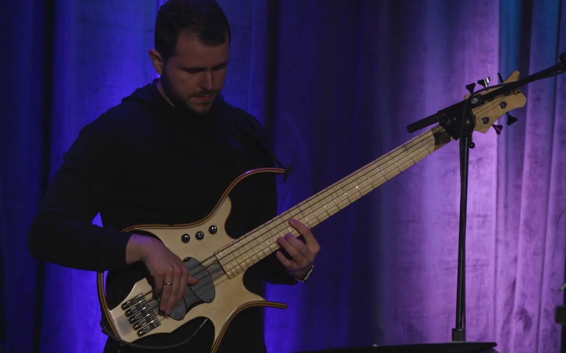 【贝斯】Bass Solo (George Whitty - You Rang) by Christopher Bolte_哔哩哔哩_bilibili