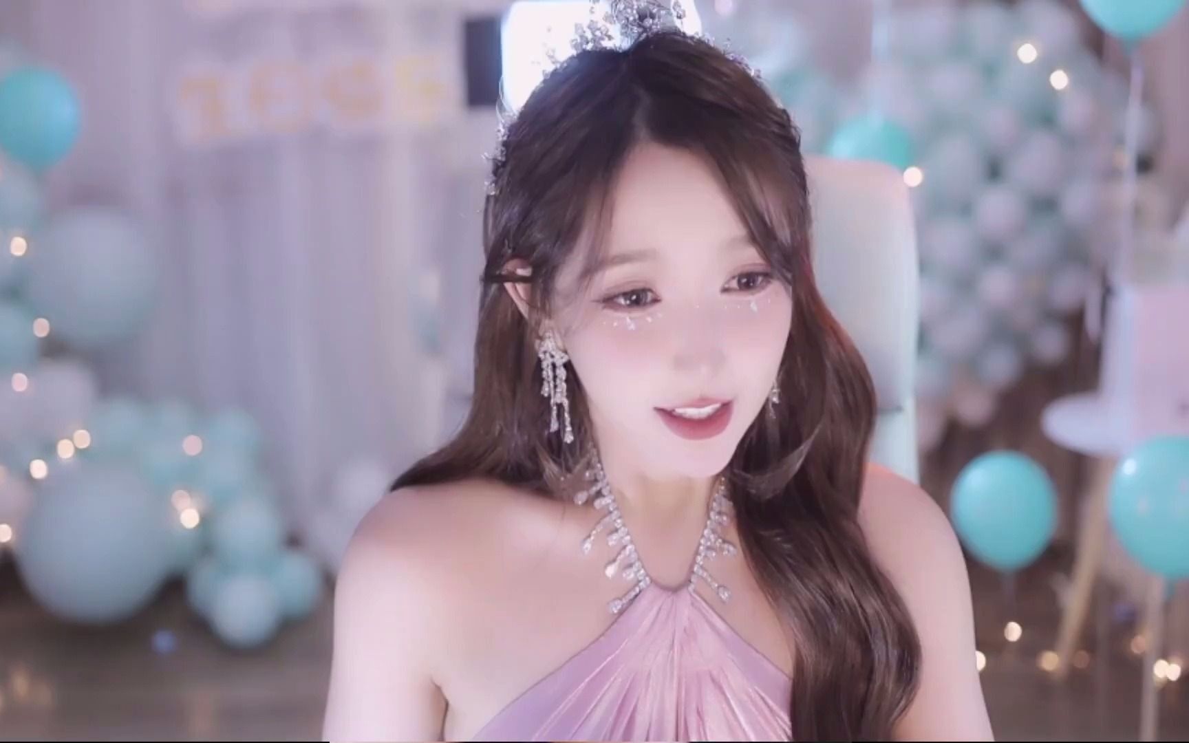 Minana，八字真空来袭，晃得脑瓜子嗡嗡的-困了可以睡觉了吗-默认收藏夹-哔哩哔哩视频