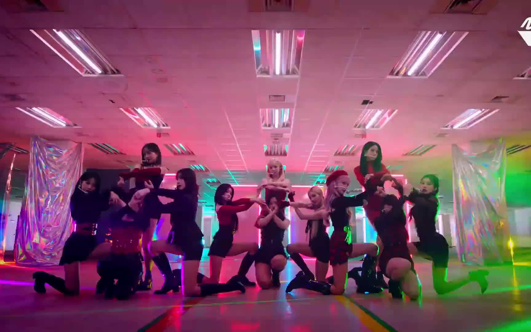 IZONE副主打 - Sequence怼脸舞台_哔哩哔哩_bilibili