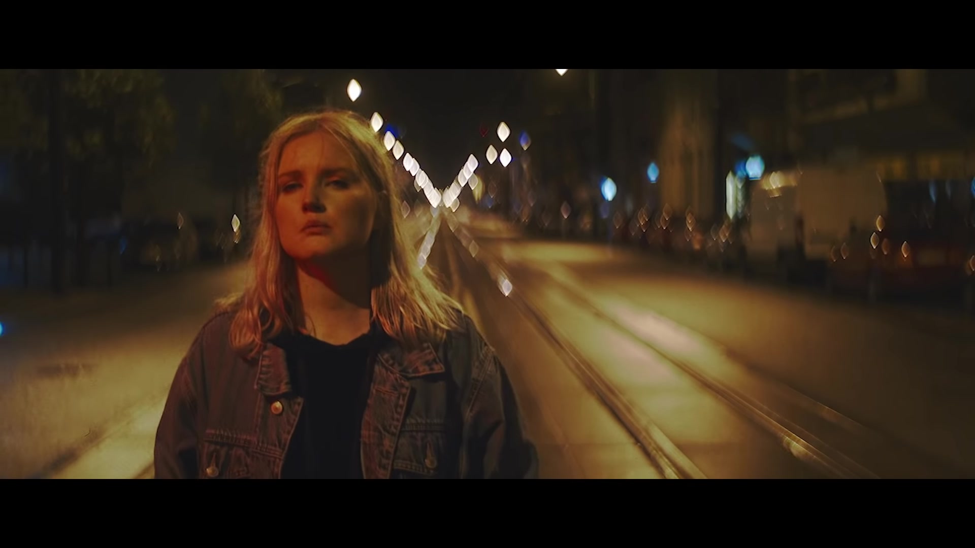 Tricky - Makes Me Wonder feat. Marta（官方MV）