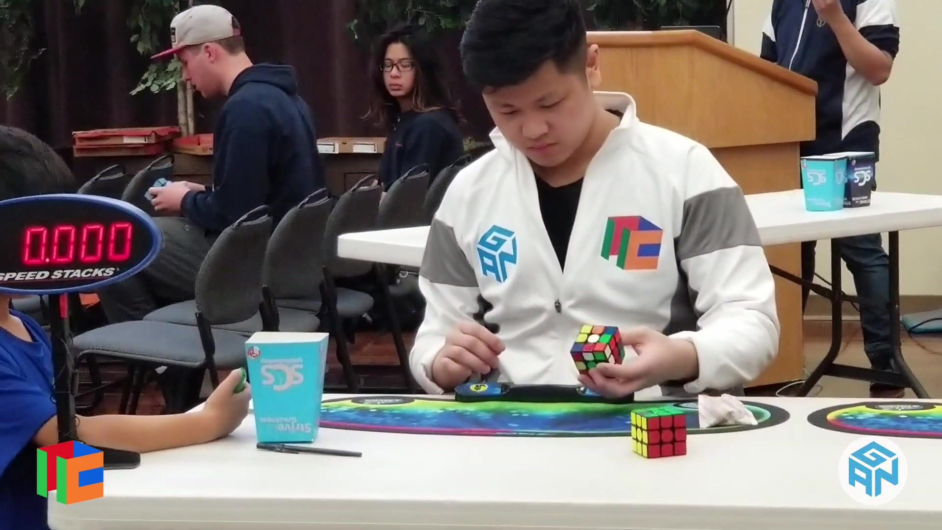 Max Park 3x3 Rubik's Cube One Handed [sub 10's] --- UCSD Winter 2019_哔哩 ...