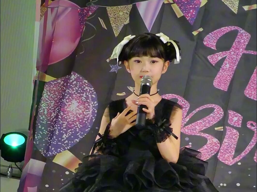 cocomin-这小萝莉真懂粉丝 - 哔哩哔哩