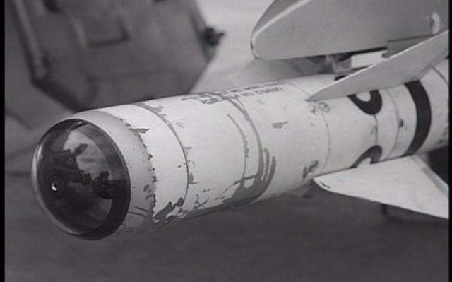 听歌/一年前的AIM9E是什么样的?_哔哩哔哩_bilibili