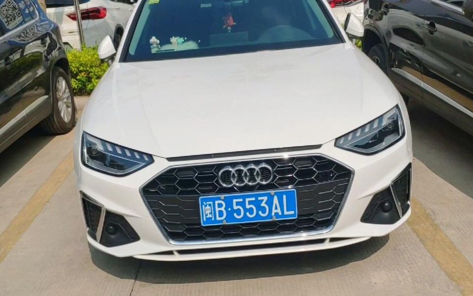 27万提了辆奥迪A4L低配版，开了两个月后，车主一肚子话要说 - 哔哩哔哩