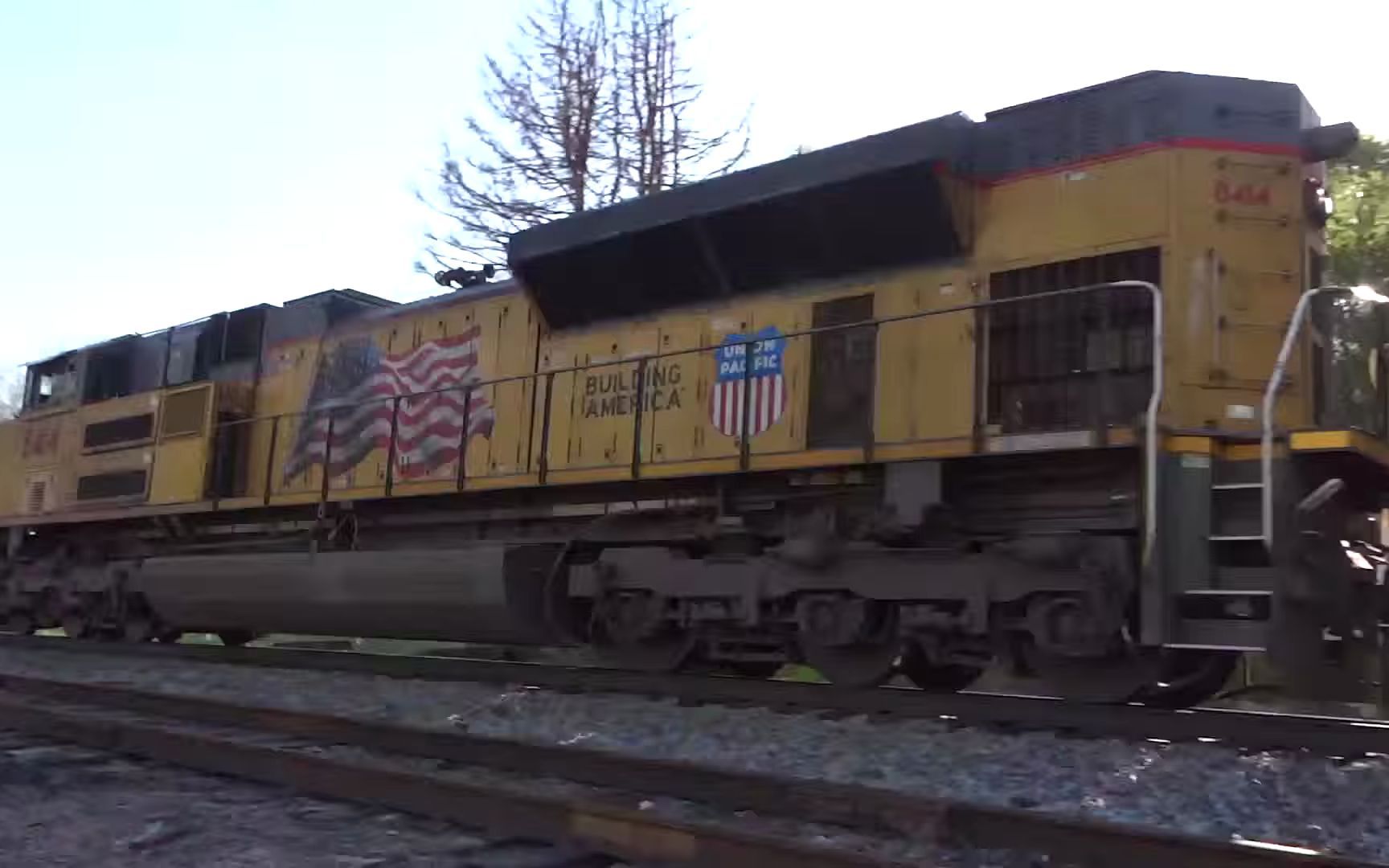 Union Pacific Sd70ace Leading Norfolk Southern In Shenandoah Junction_哔 ...