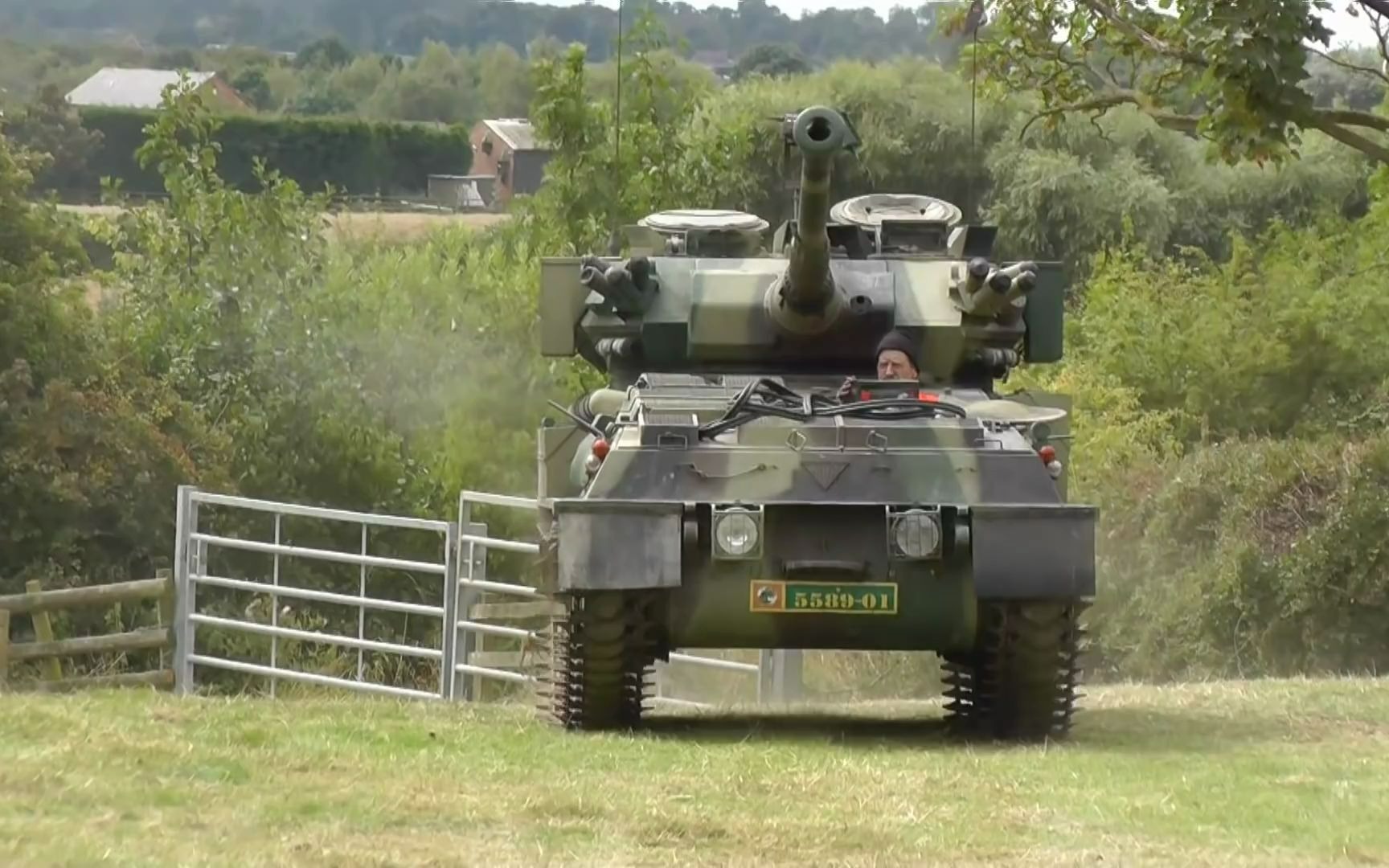 Scorpion 90（蝎90）轻型坦克机动视频_哔哩哔哩_bilibili