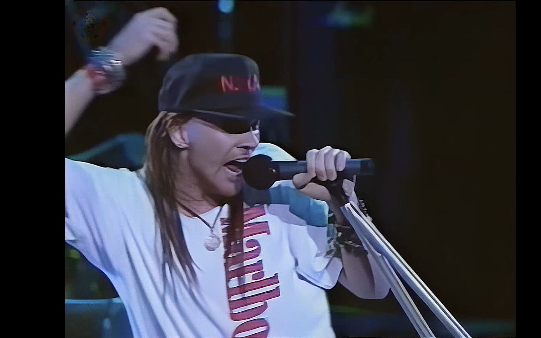 Guns n roses- Rocket Queen ( indiana 1991 AI修复版）_哔哩哔哩_bilibili