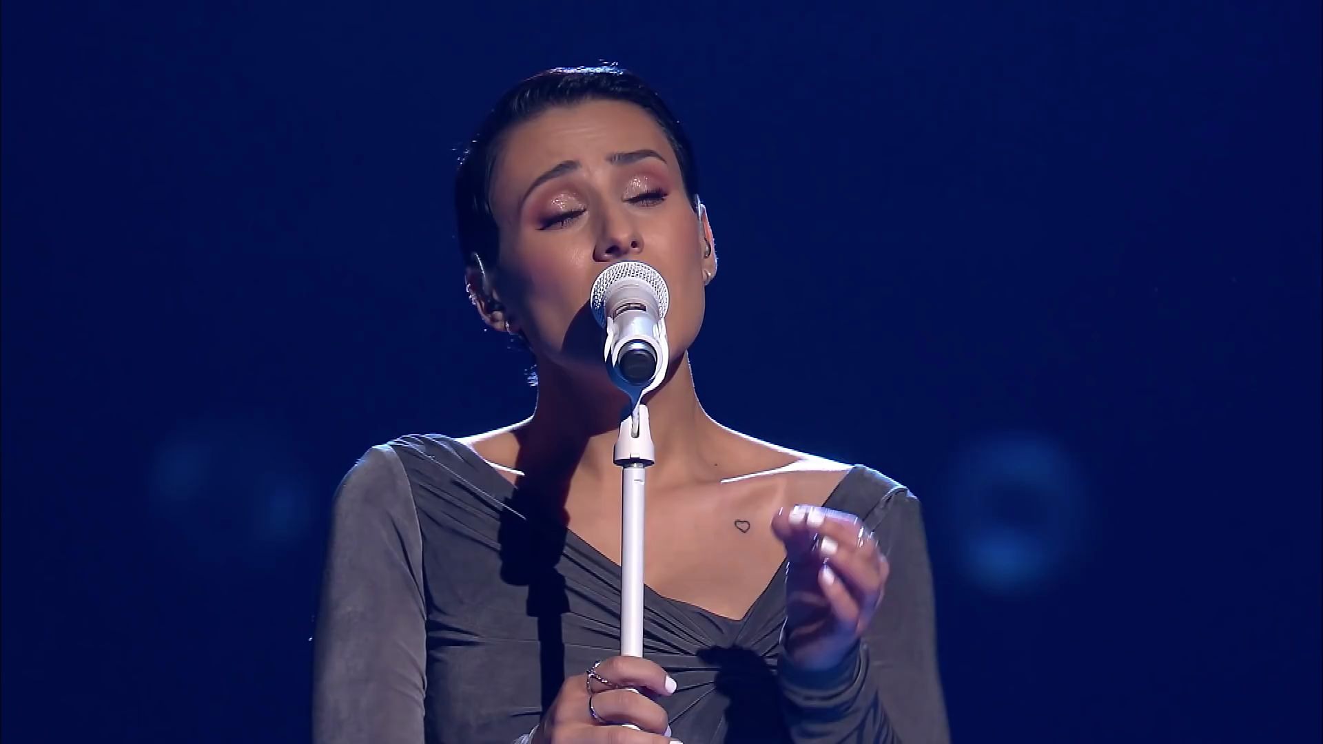 The Finals_ Diana Rouvas sings 'Hallelujah' _ The Voice Australia 2019 ...