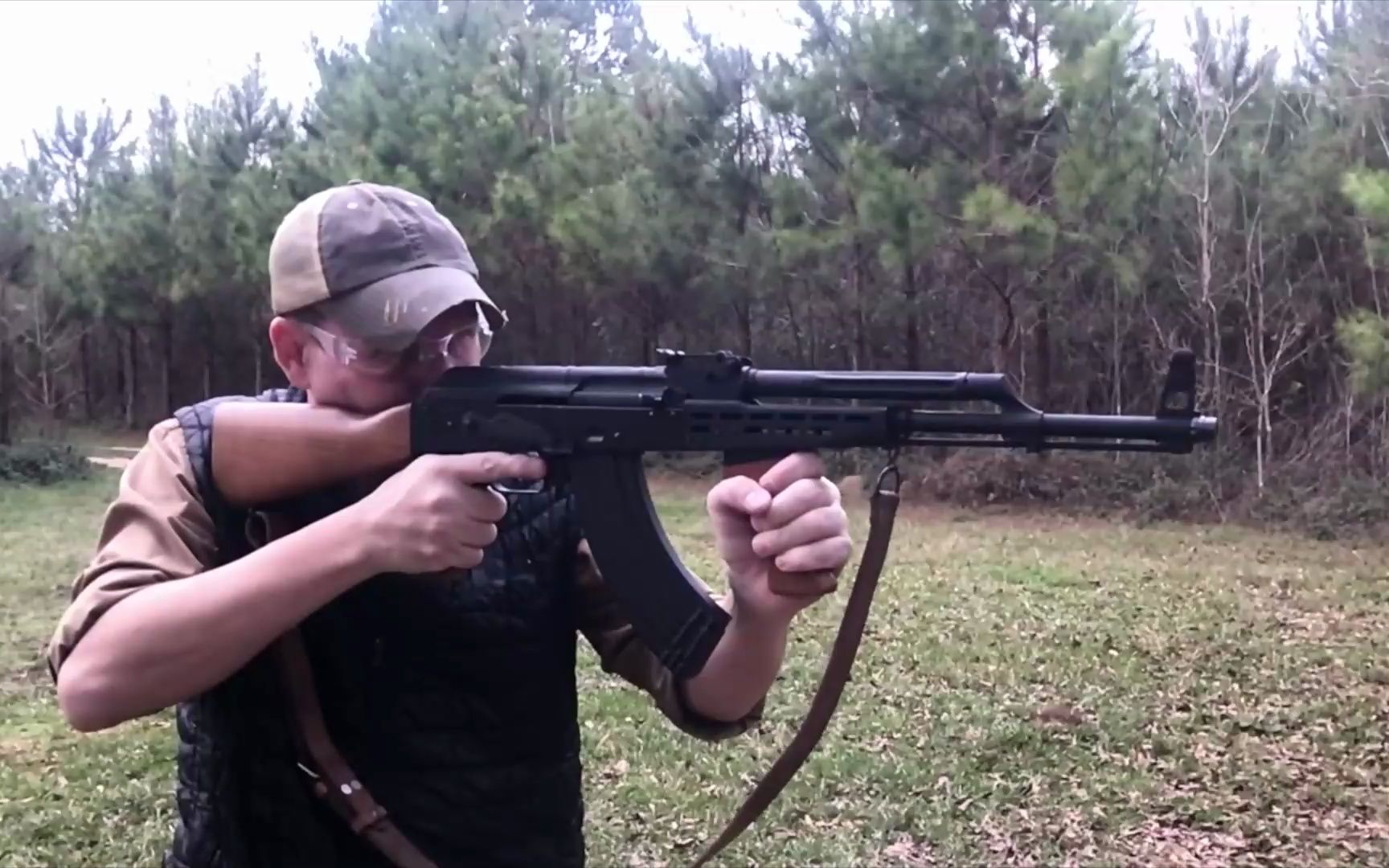 【枪械】AKM-63自动步枪【搬运】 - 视频下载 Video Downloader