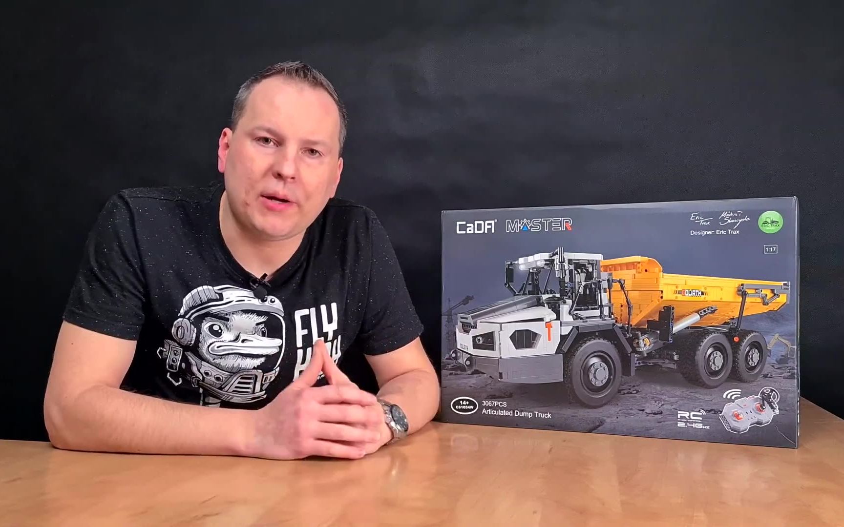 Eric Trax 评测】双鹰CaDA 铰链式自卸车_哔哩哔哩_bilibili