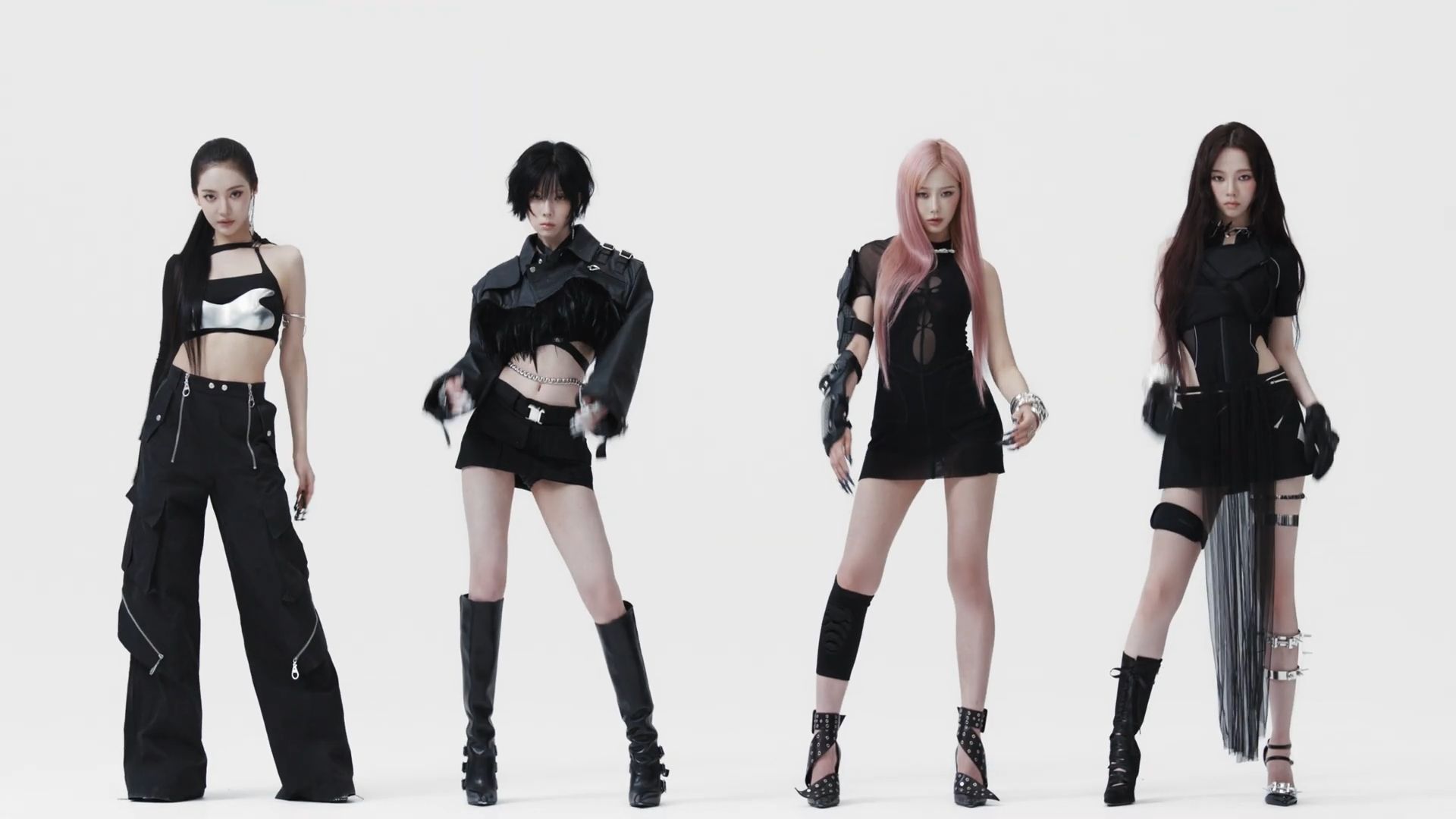 aespa最新回归曲Whiplash MV公开 - 哔哩哔哩