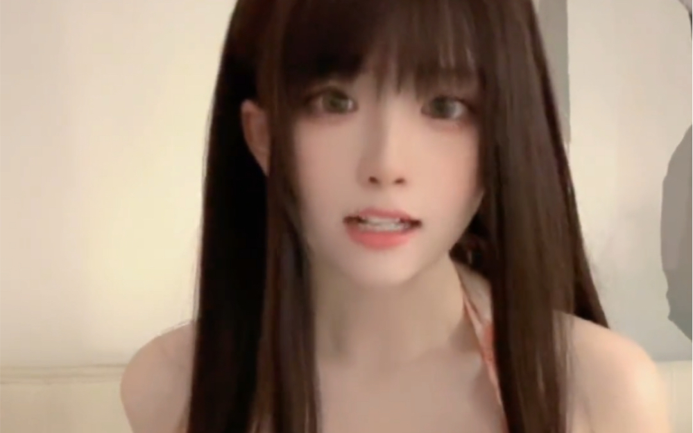Up咬一口兔娘,兔叽桃奈奈,粘粘兔子团~烧起来,赶紧进来给我看,最全up主! 视频下载 Video Downloader