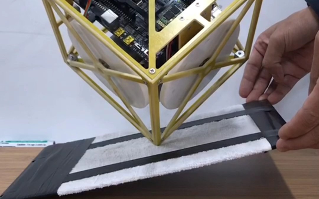 成功复刻开源项目cubli-mini点平衡