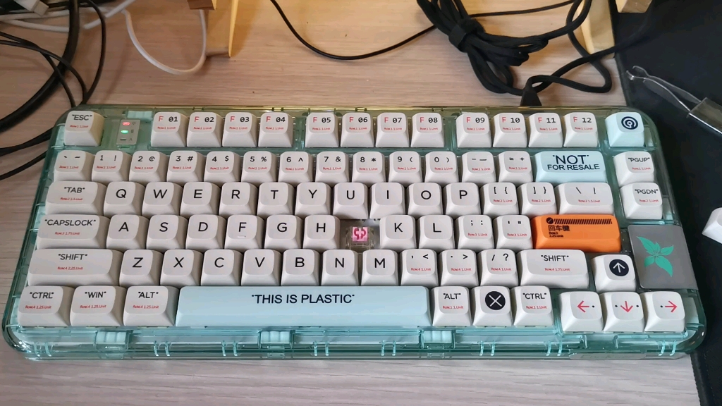 ck75 塑料键帽外观效果_哔哩哔哩_bilibili