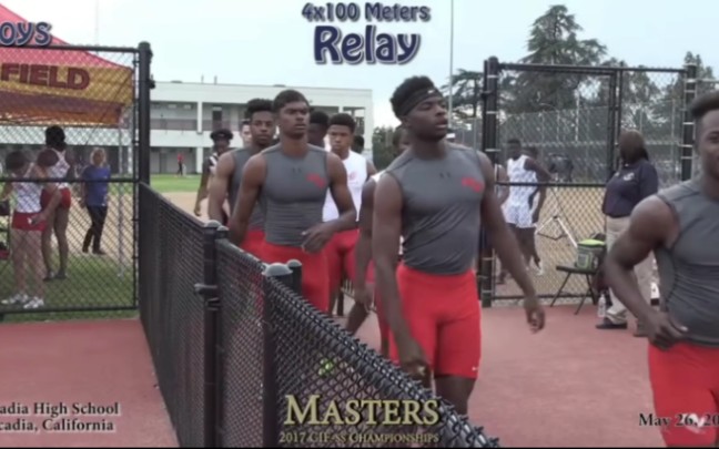 一起来看看美国高中4×100m接力 - 哔哩哔哩