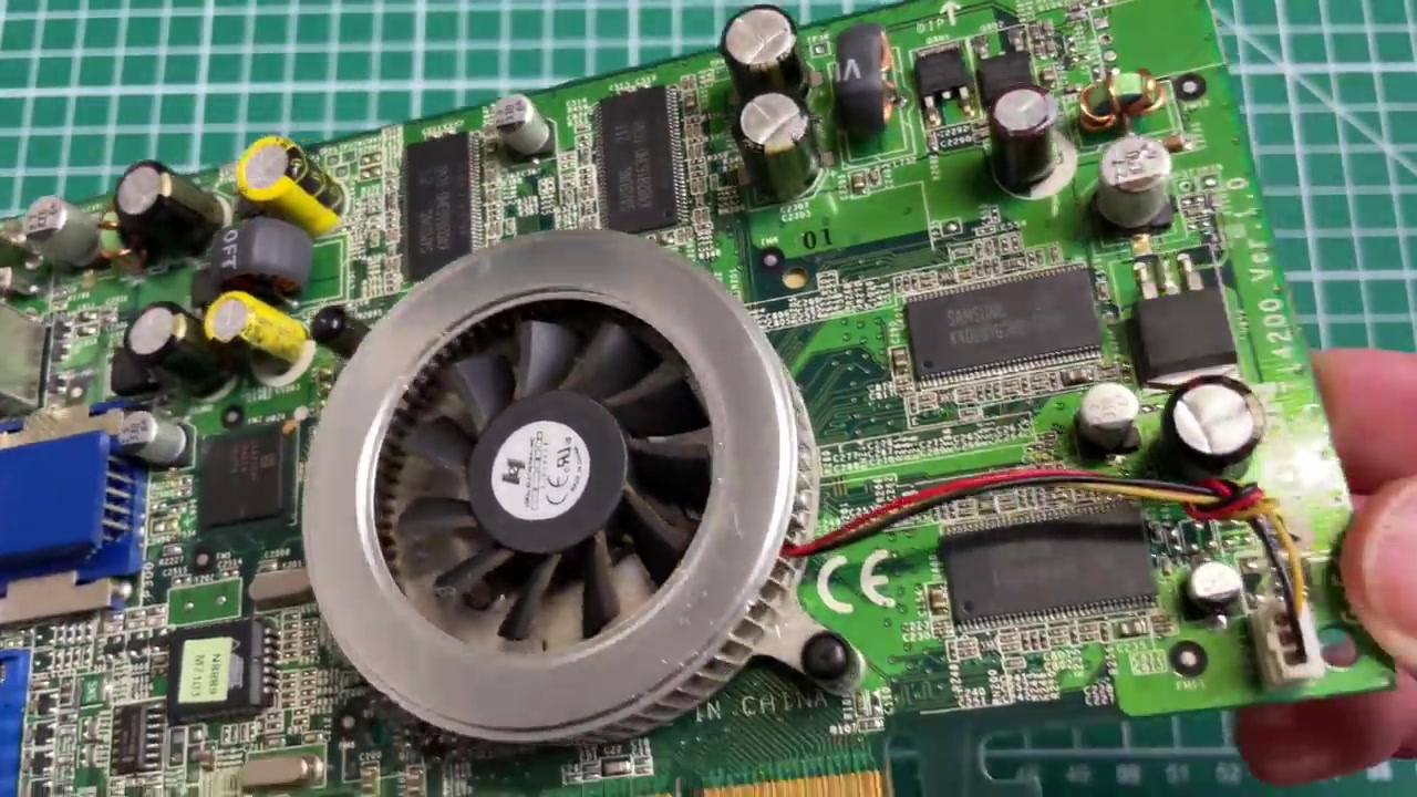 Benchmarking my new AGP video cards_哔哩哔哩_bilibili